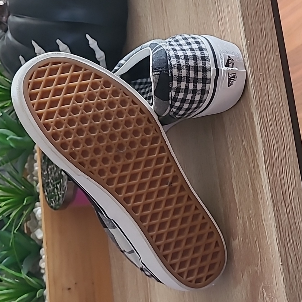 Plaid Black & Whitr Platform Vans - Gem